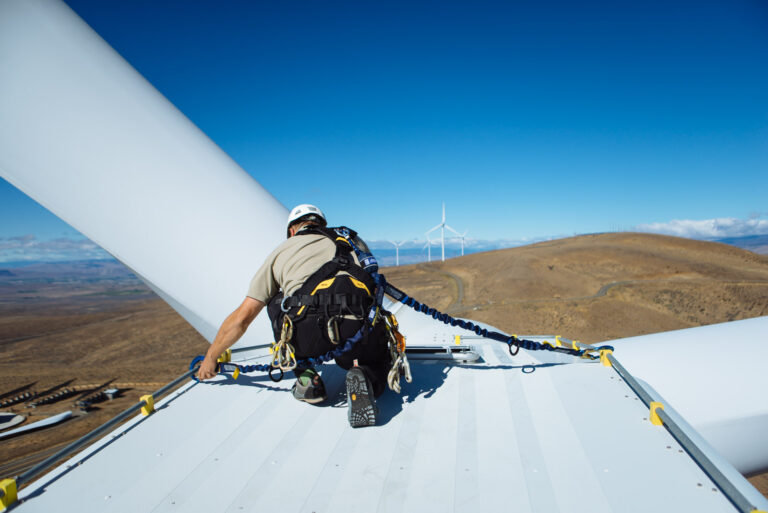 Y-Lanyards | Fall Protection Equipment | Gravitec Systems Inc.