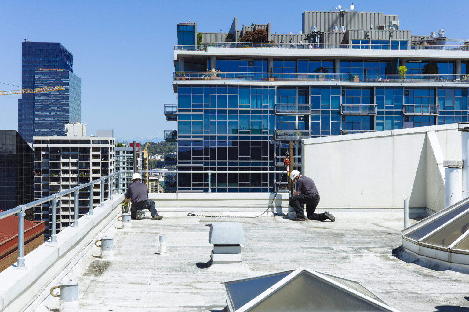 Why Choose Engineered Anchor Points? | Gravitec Systems Inc.