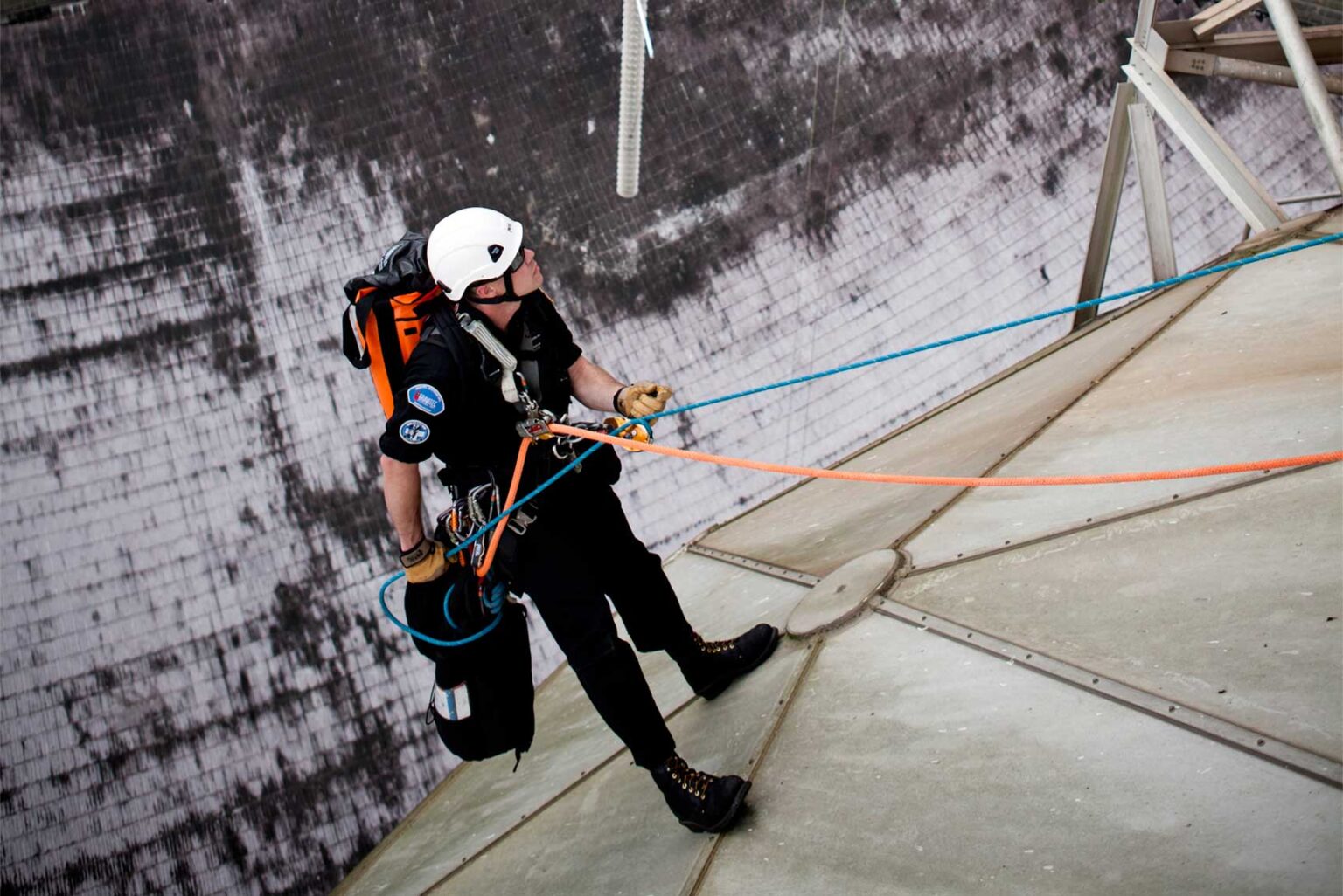 Considerations for Fall-Arrest Anchor Points | Gravitec Systems Inc.