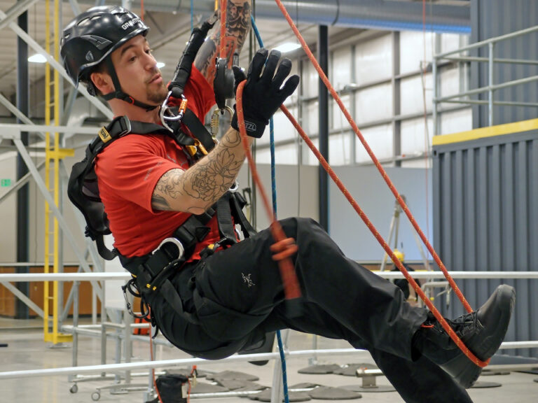 The Z-Rig | Fall Protection Equipment | Gravitec Systems Inc.