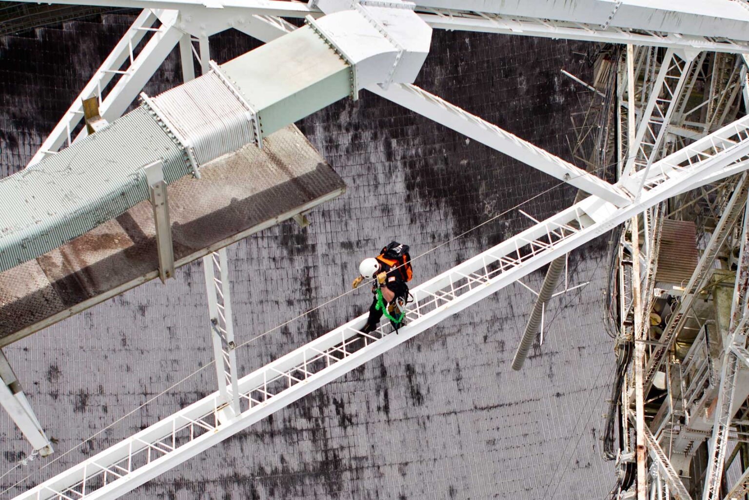 Specifications by Gravitec - Gravitec Systems Inc.